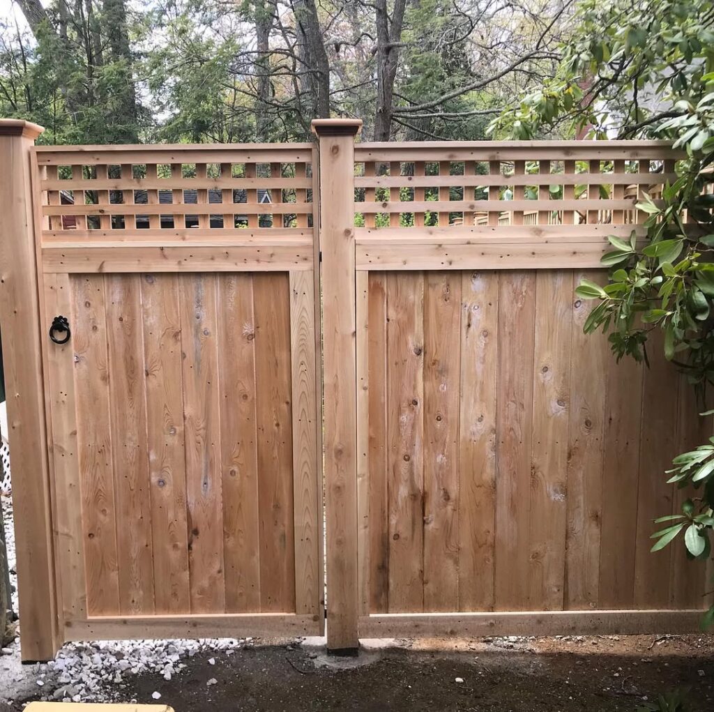 15 Innovative Fence Toppers to Enhance Privacy, Height & Style