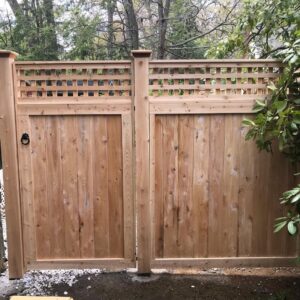15 Innovative Fence Toppers to Enhance Privacy, Height & Style